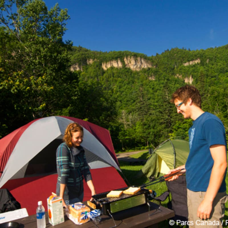 Camping du parc national de Forillon - oTENTik | Québec Vacances